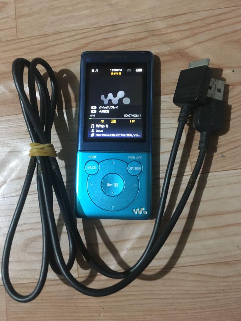Sony walkman 8gb w/ speaker dock, Audio, Portable Music Players on ...