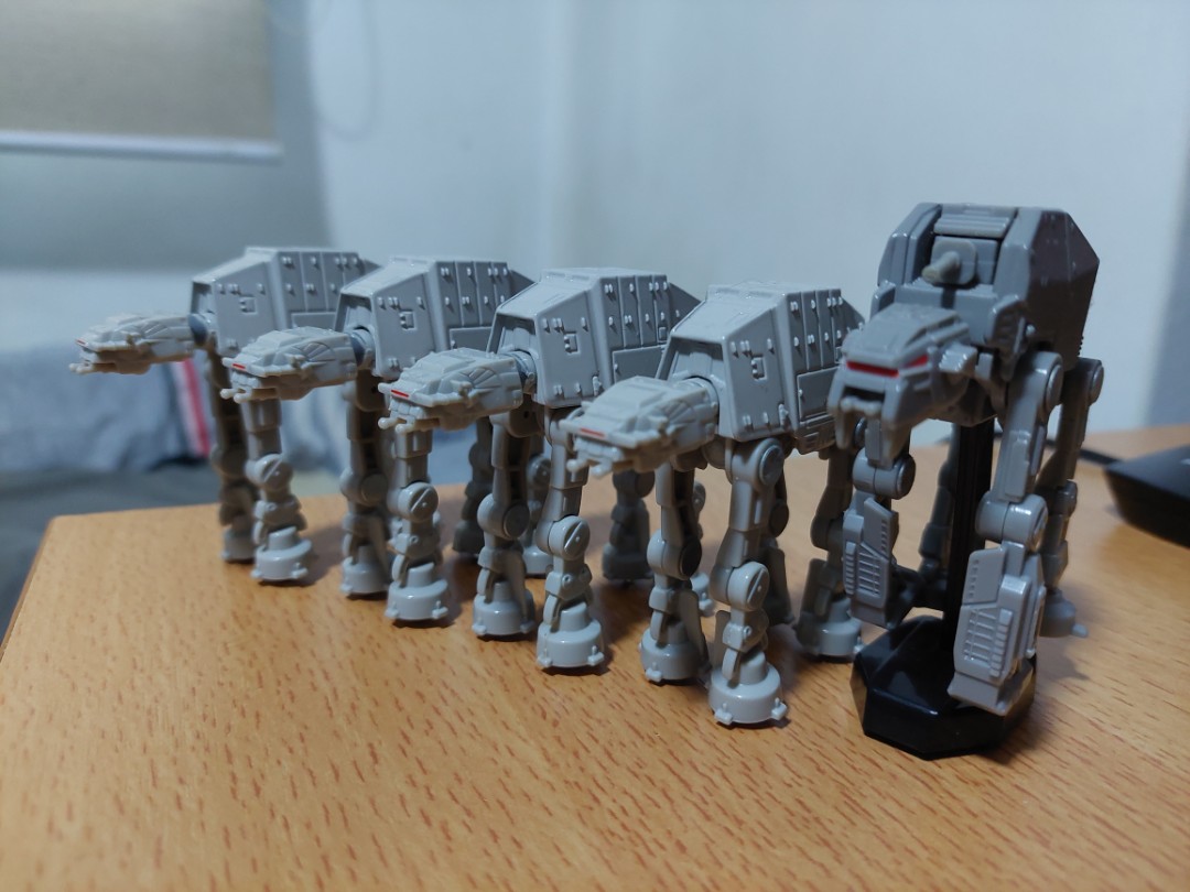 Tomica Star Wars AT-AT + First Order Heavy Assault Walker, Hobbies ...