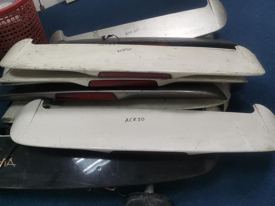Toyota Estima ACR30 ACR 30 Rear Spoiler, Auto Accessories on Carousell