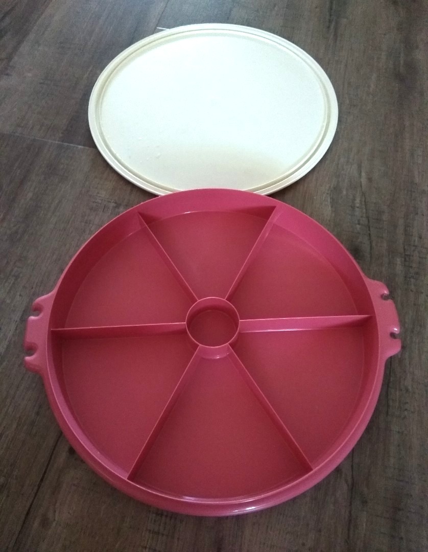 TUPPERWARE Circular Food Organiser Container, Furniture & Home Living ...