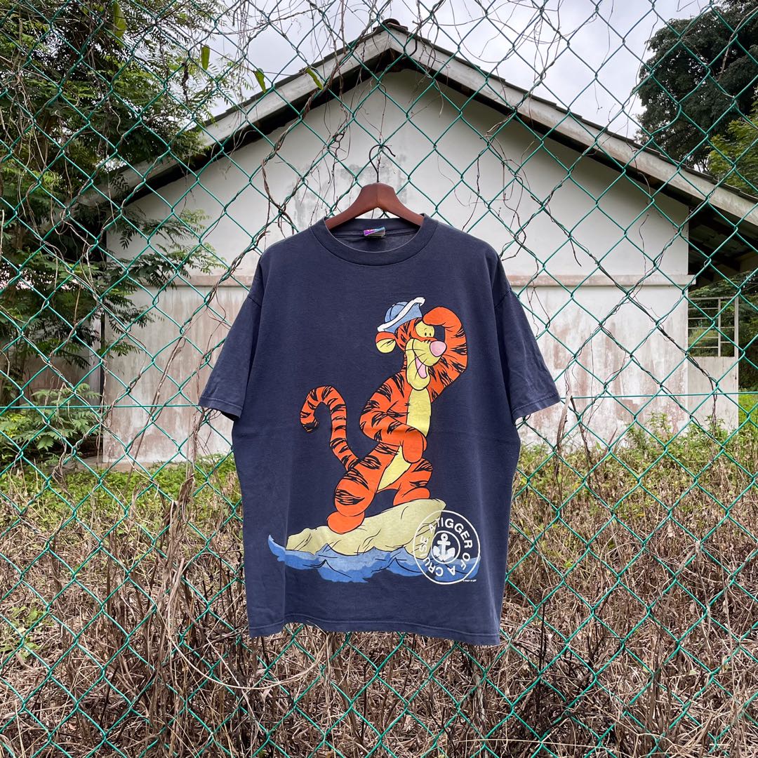 Vintage Tigger, Men's Fashion, Tops & Sets, Tshirts & Polo Shirts on ...