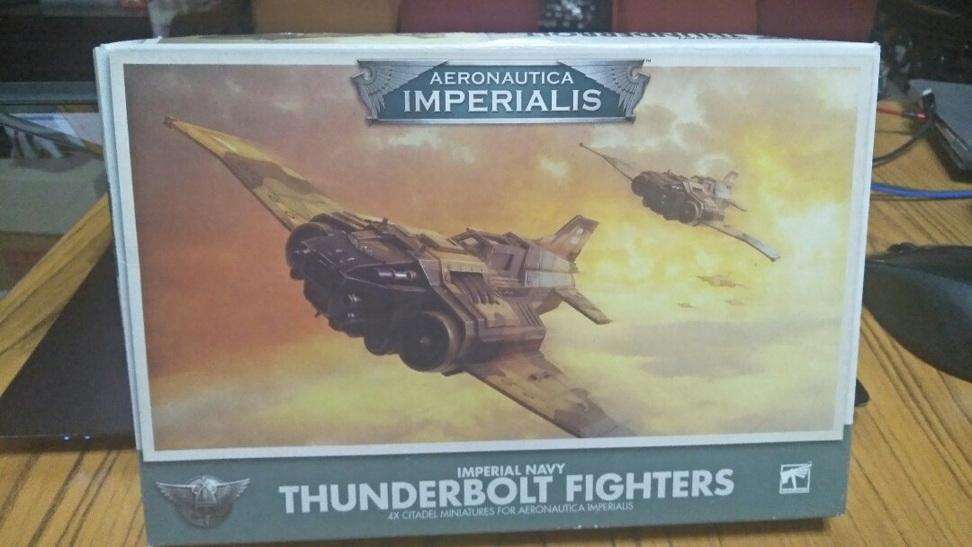 Warhammer 40K Aeronautica Imperialis Thunderbolt Fighters, Hobbies ...