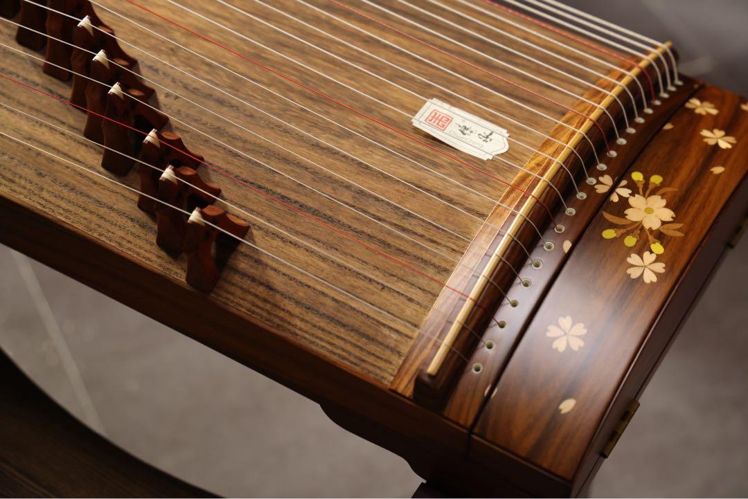 chuancheng The small Guzheng famous. Japan made, Hobbies & Toys, Music ...