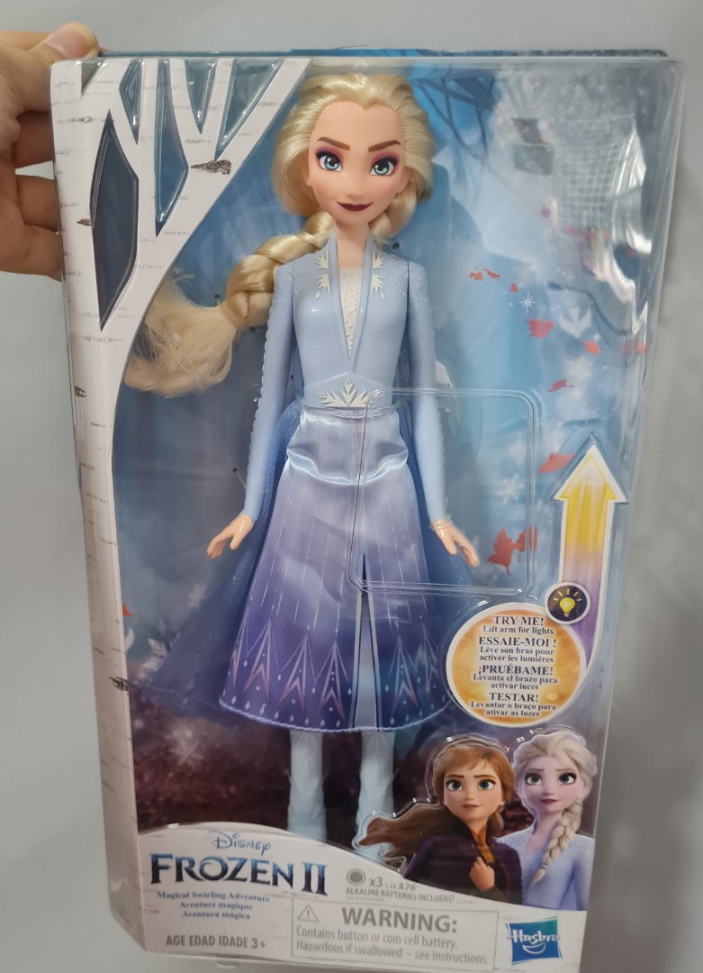 Frozen Elsa: lift her left hand to light up her dress, Hobbies & Toys ...