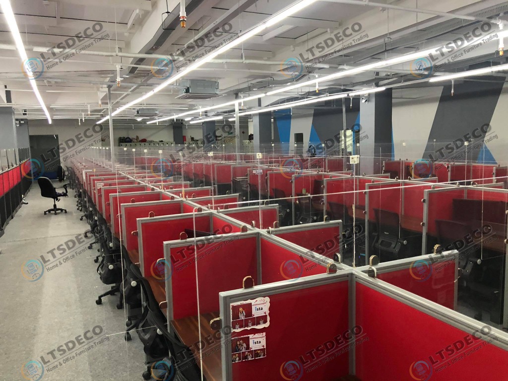 FULL FABRIC TYPE WORKTOP TABLE WITH ACRYLIC SHEILD BARIER OFFICE ...