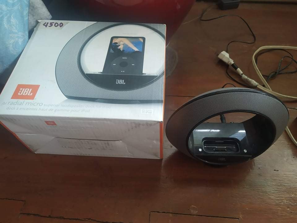 JBL micro w docking system, Audio, Portable Audio Accessories on Carousell