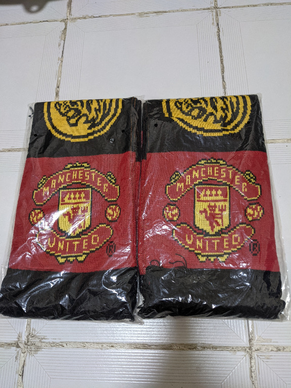 Manchester United Cloth x 2, Furniture & Home Living, Home Improvement ...
