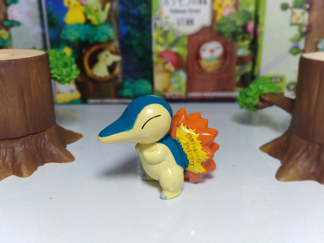 CYNDAQUIL - Pokemon Tomy (Glossy) Figure, Hobbies & Toys, Toys & Games ...