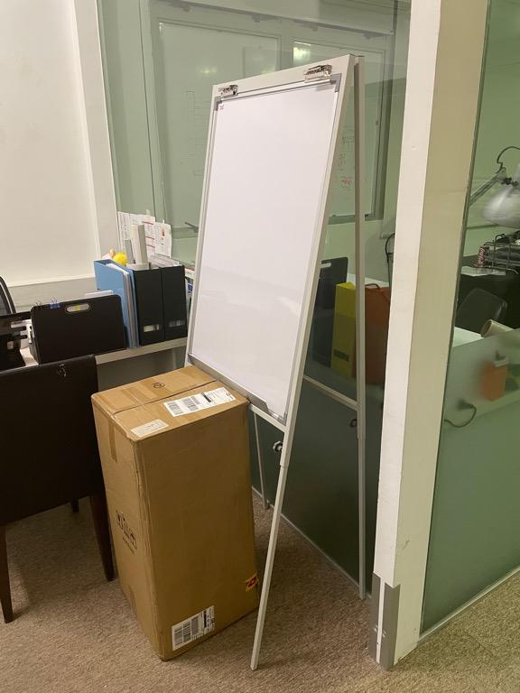 Flip Board Chart Stand with white board, Hobbies & Toys, Stationery ...