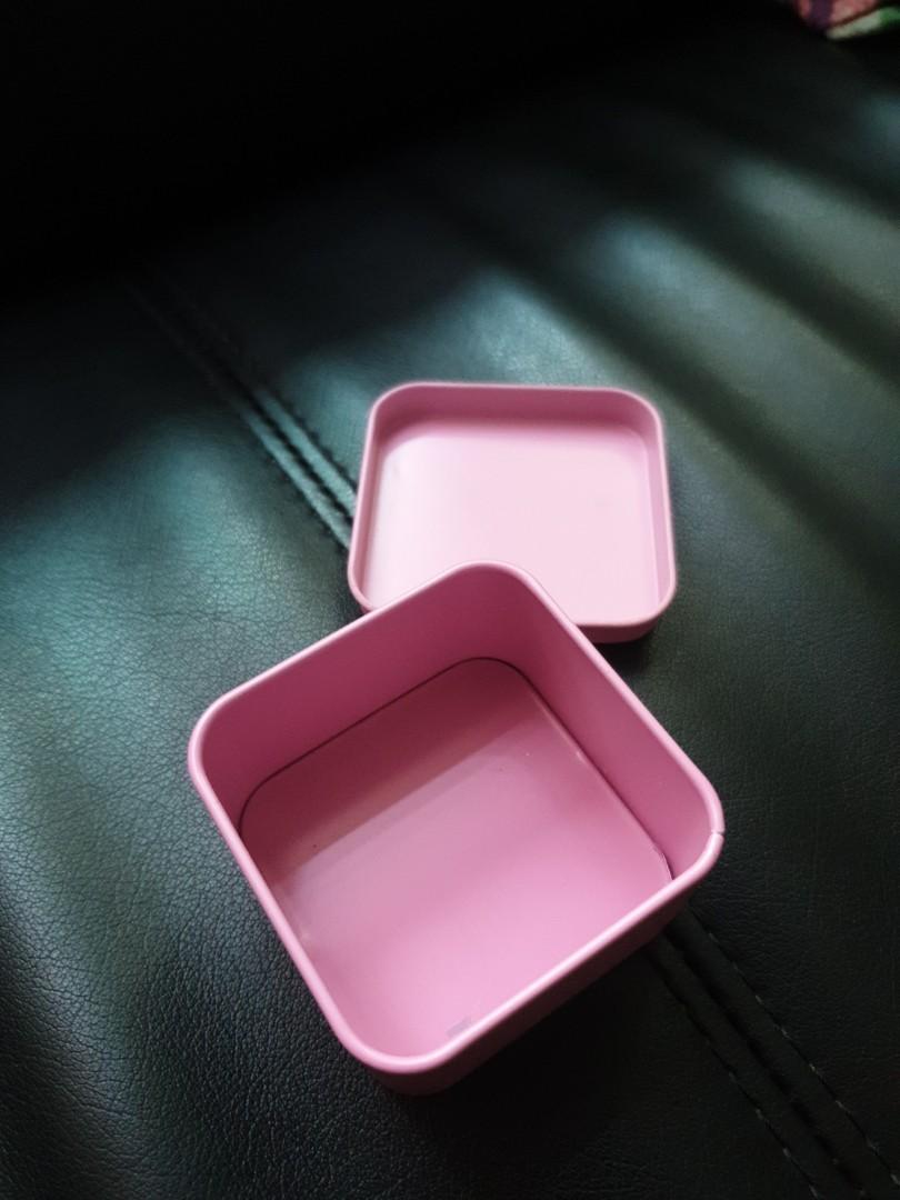 Tiffany Blue & Light Pink Metal Tin box Wedding Favours, Hobbies & Toys ...
