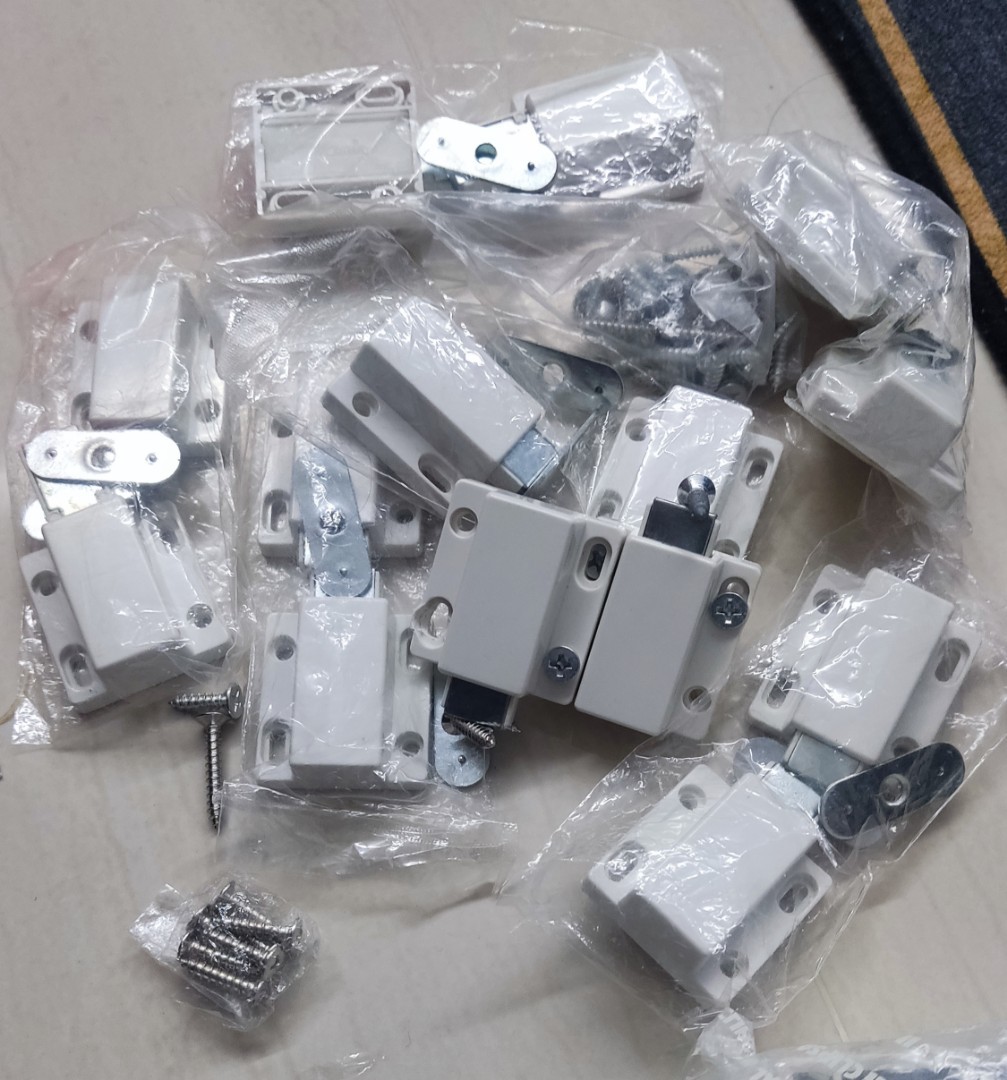 Magnetic Door Ledge, Furniture & Home Living, Security & Locks, Locks ...