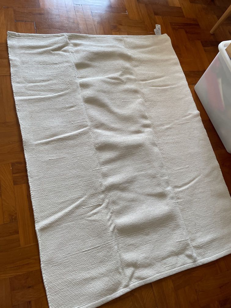 Muji handwoven rug ecru , Furniture & Home Living, Home Decor, Carpets ...