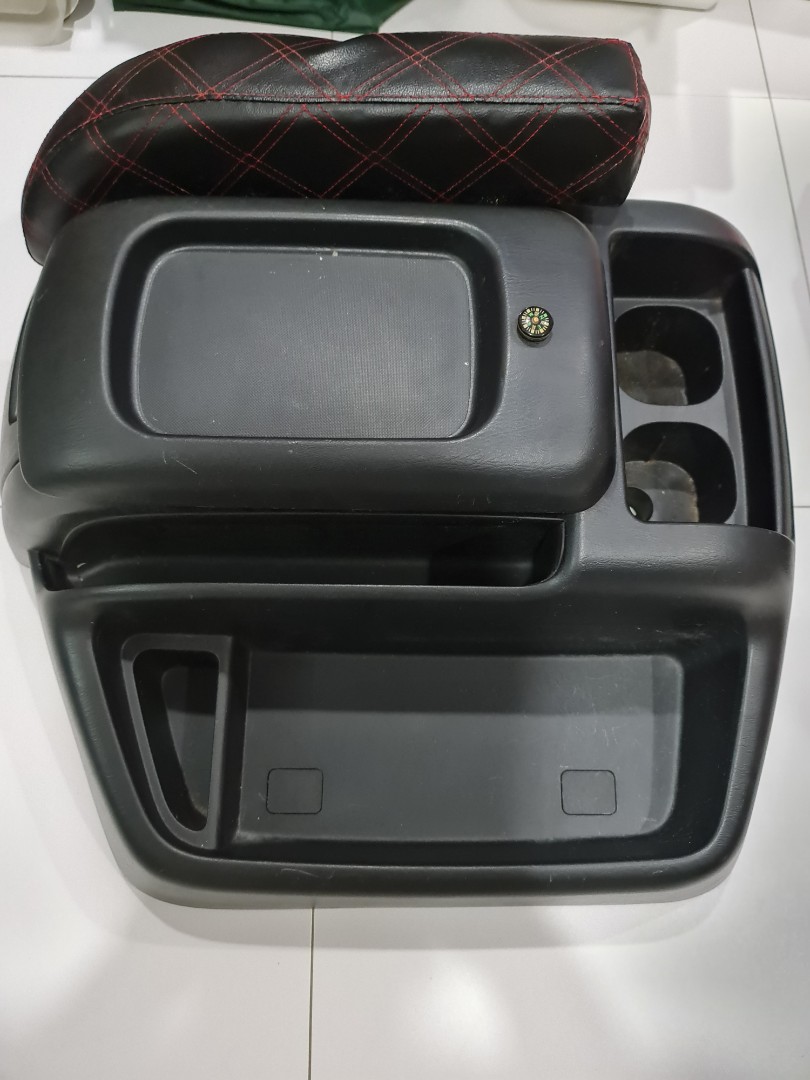 Toyota Hiace Commuter centre console (original), Car Accessories ...