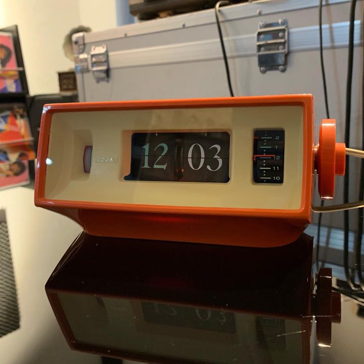 Vintage Copal flip clock, Furniture & Home Living, Home Decor, Clocks ...