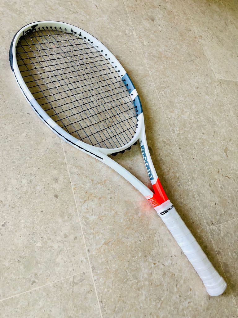 Babolat Pure Strike 2nd Gen 300g 16x19 L1, Sports Equipment, Sports ...