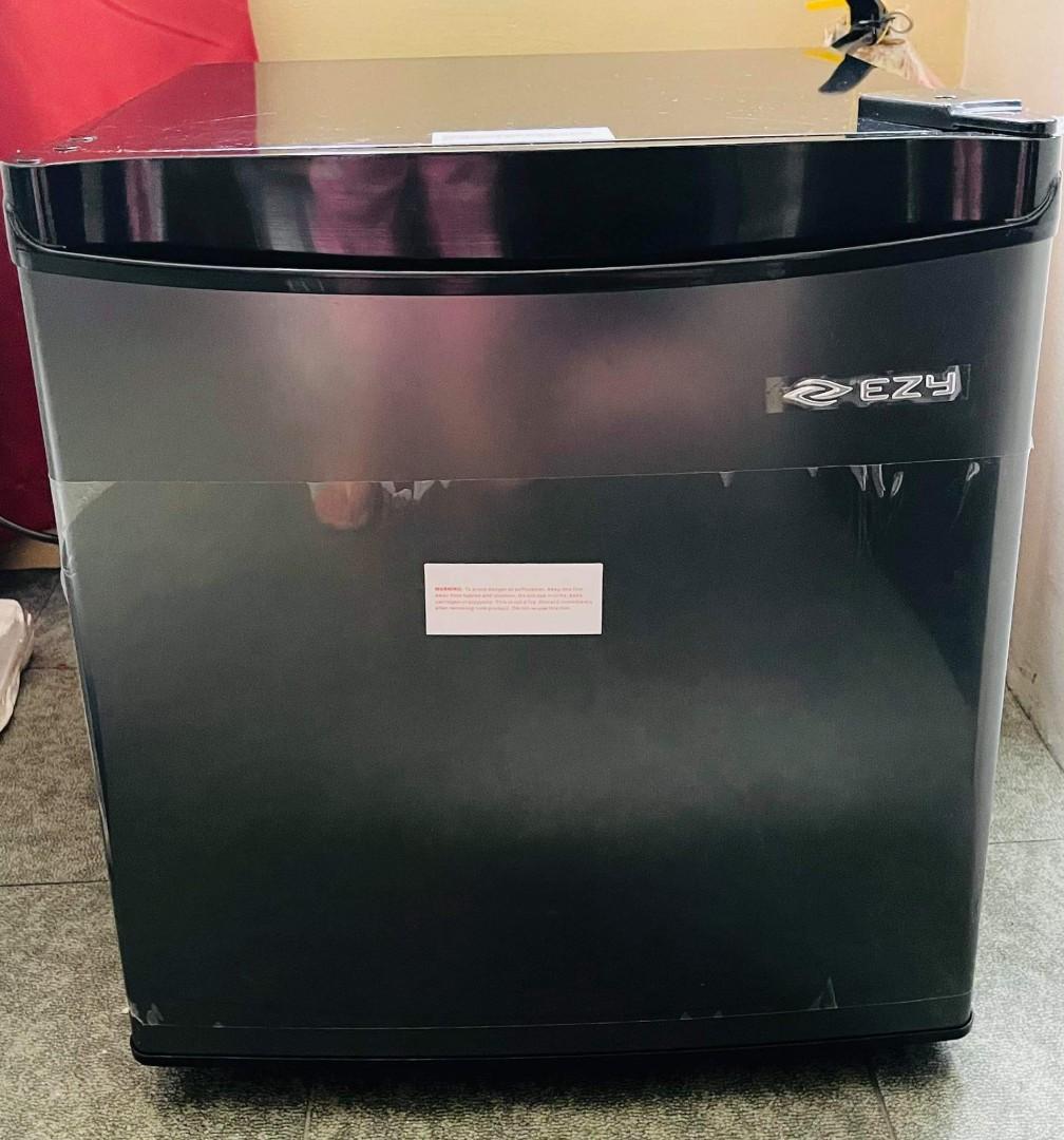 Ezy Mini Bar Ref, TV & Home Appliances, Kitchen Appliances ...
