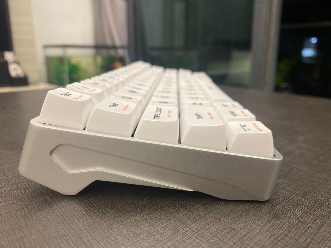 [FREE PCB] custom gh60 60% keyboard (pcb + plate + stabs + switches ...