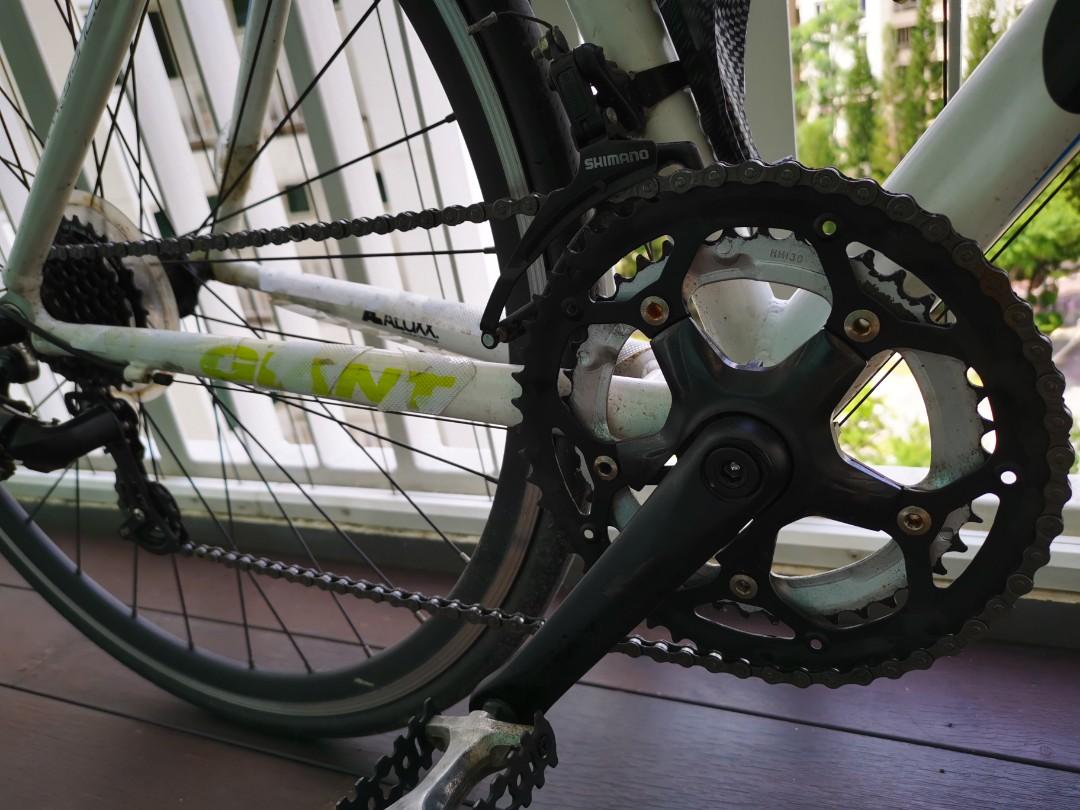 Giant Road Bike, Sports Equipment, Bicycles & Parts, Bicycles on Carousell
