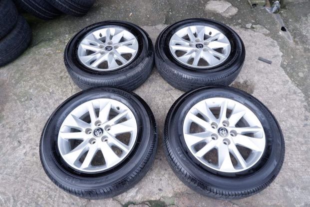 Innova stock mags and tires, Car Parts & Accessories, Mags and Tires on ...