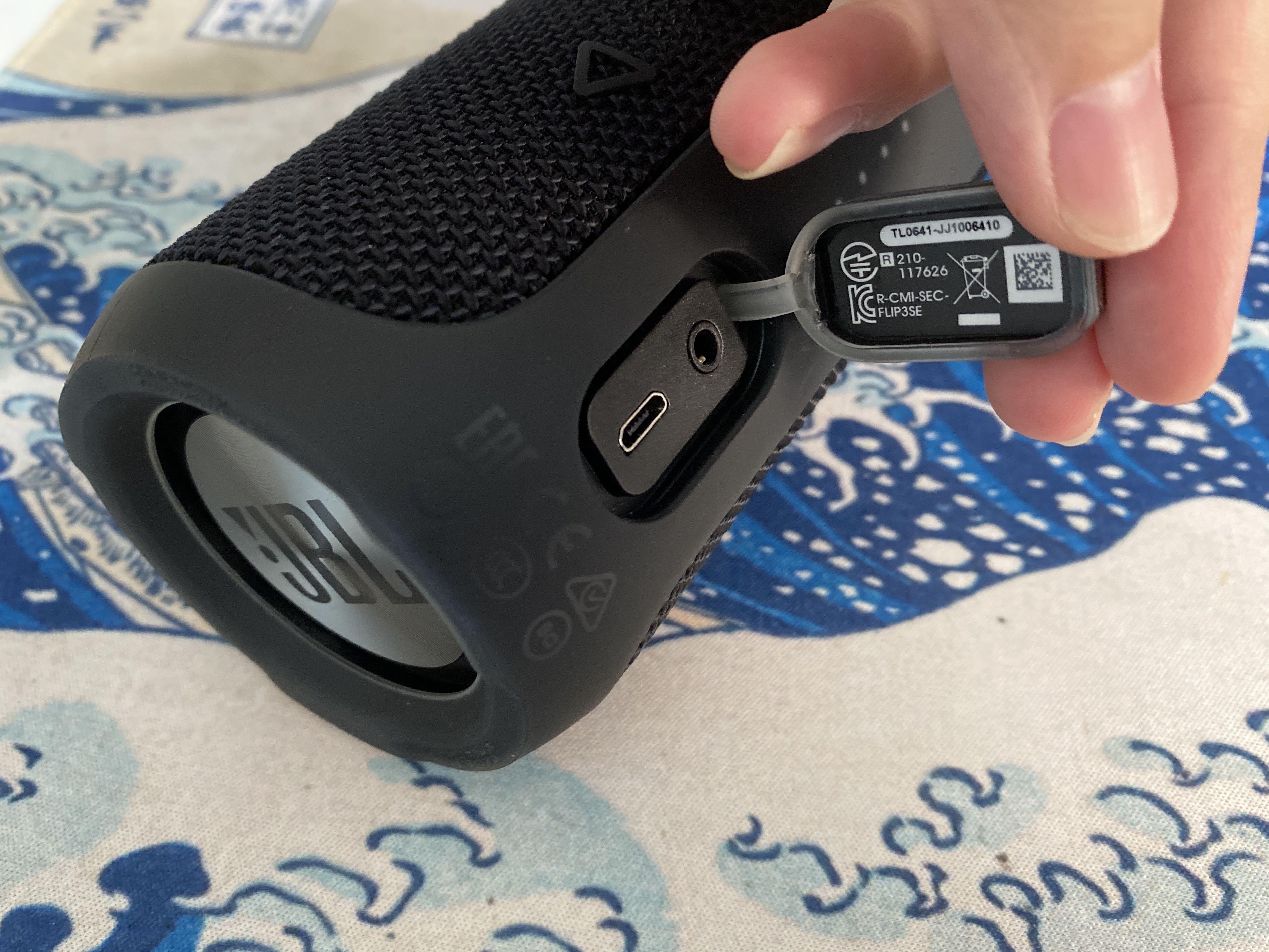 JBL Flip 3 SE, Audio, Soundbars, Speakers & Amplifiers on Carousell
