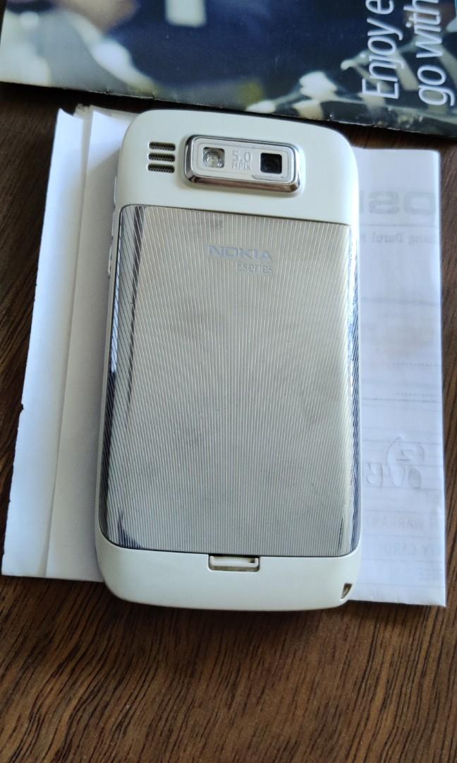 nokia e72 white edition