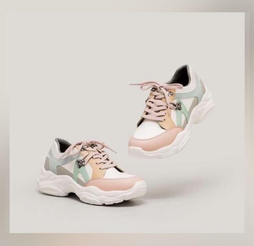 Sepatu Adorable Project, Fesyen Wanita, Sepatu di Carousell