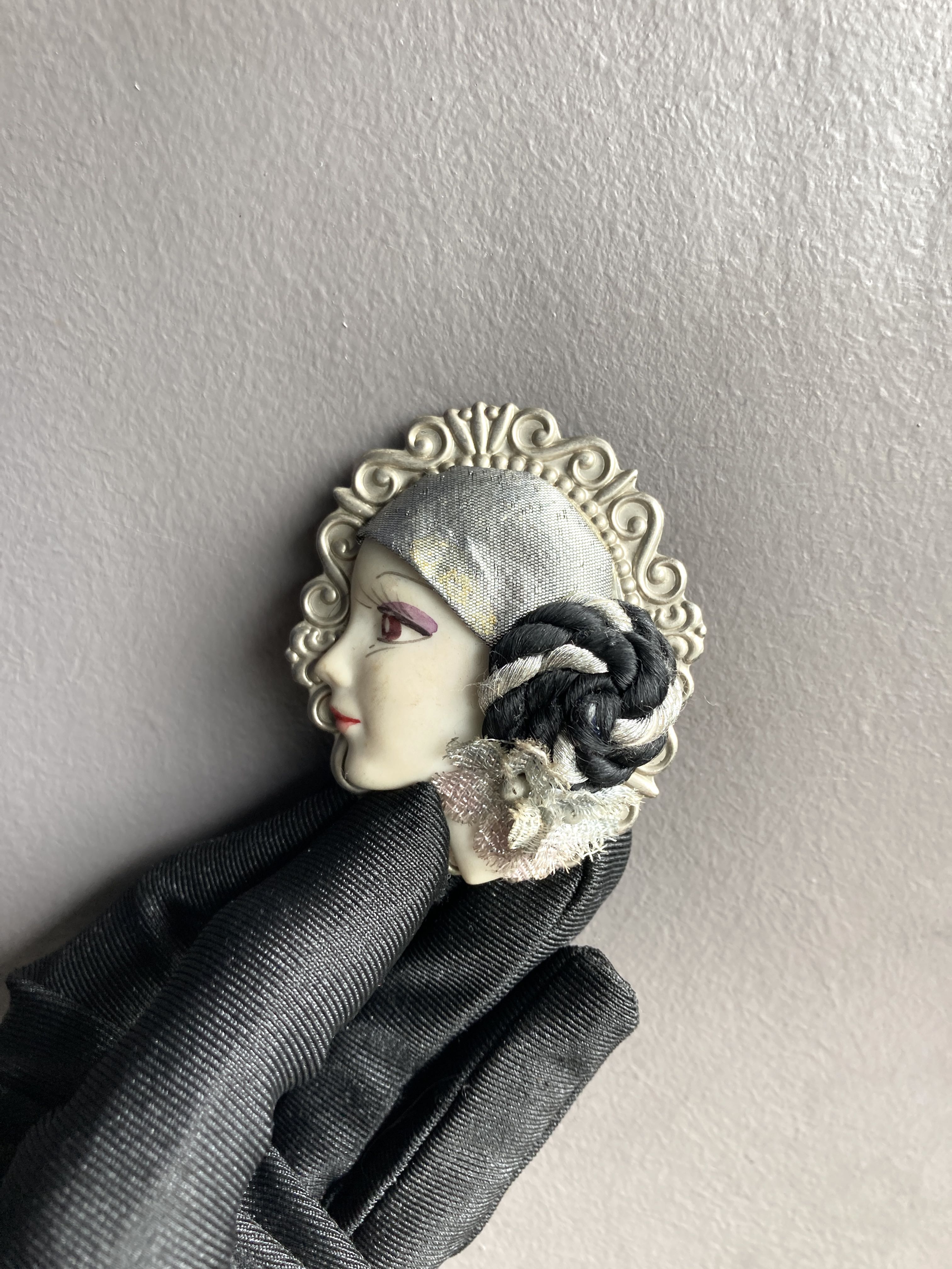 Vintage Lady Brooch, Women's Fashion, Jewelry & Organizers, Brooches on ...