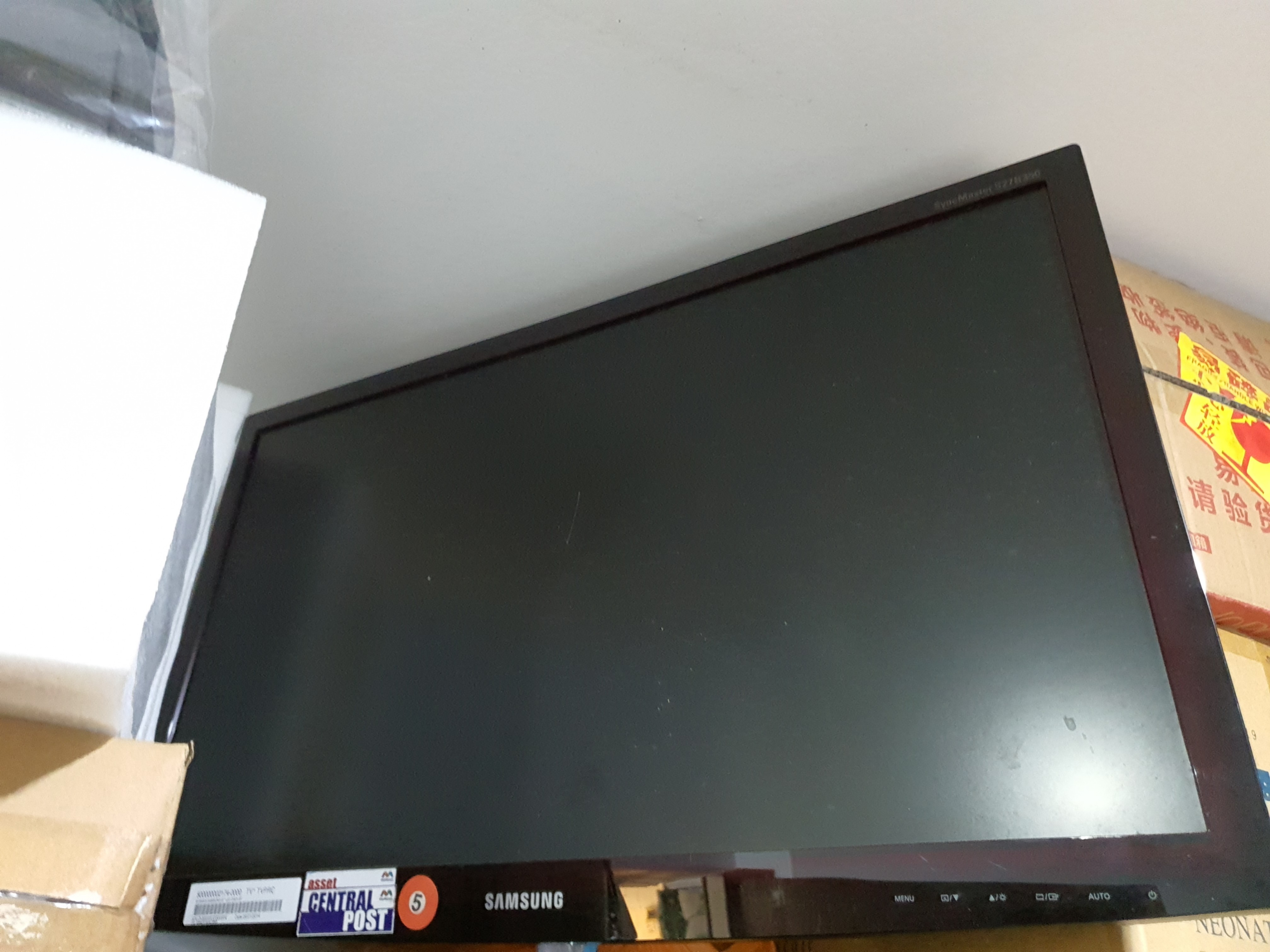 Working monitor with defect., Computers & Tech, Parts & Accessories ...