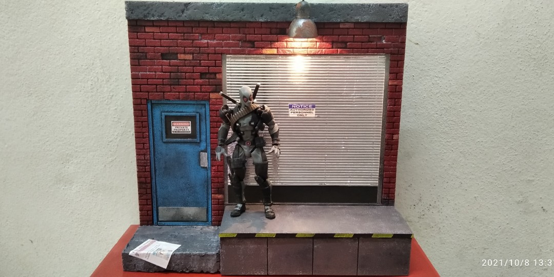 Diorama Loading Bay 1/12, Hobbies & Toys, Collectibles & Memorabilia ...