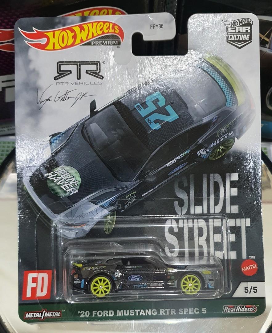 Hot Wheels Slide Street 20 Ford Mustang, Hobbies & Toys, Toys & Games ...