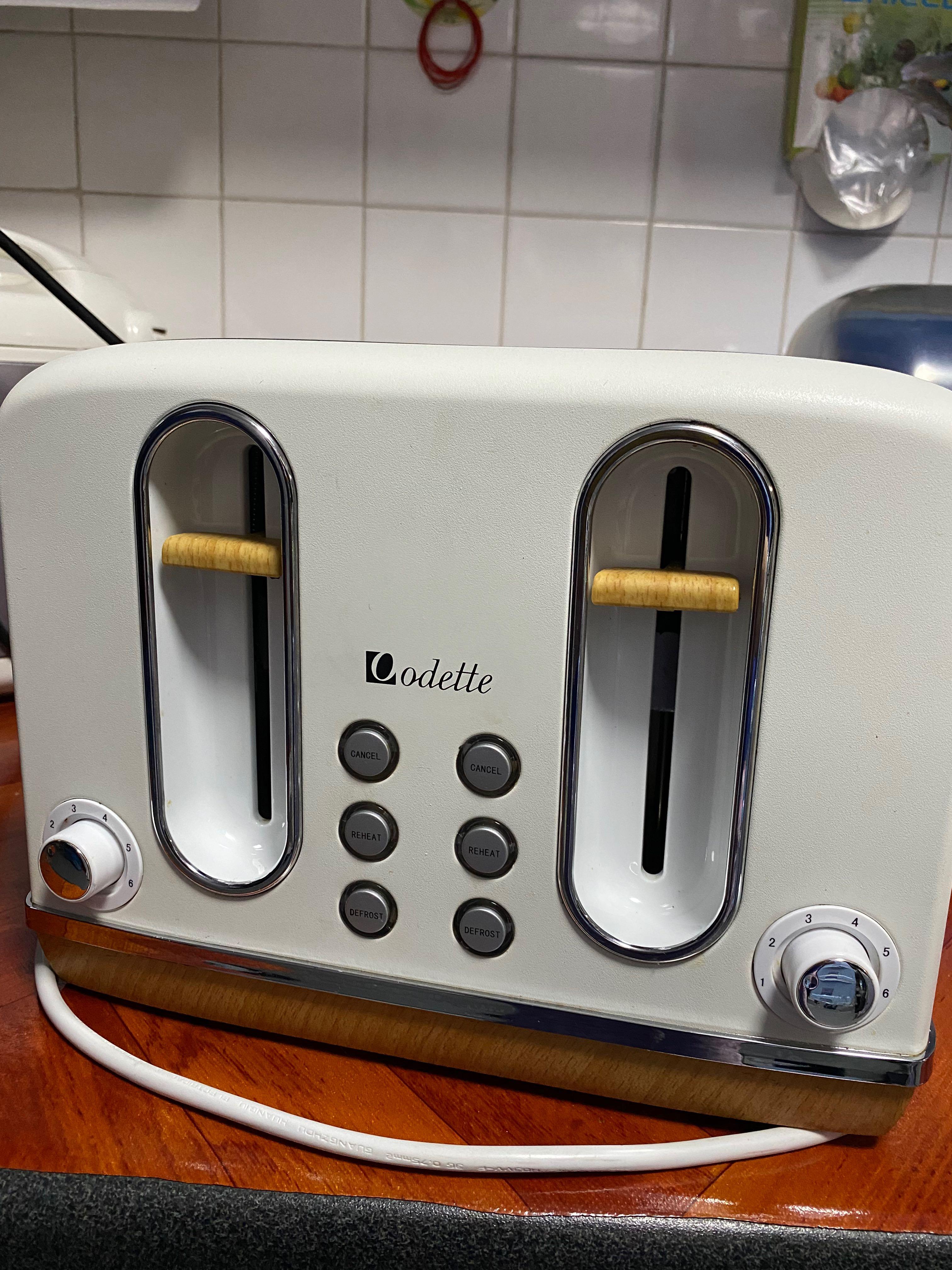 Odette Streamline 4- Slice bread toaster in white, TV & Home Appliances ...
