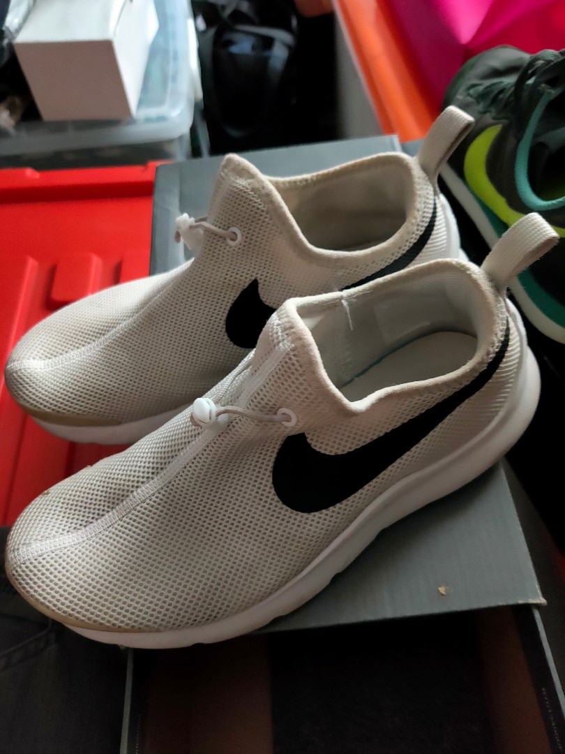Sepatu Nike Original, Fesyen Wanita, Sepatu di Carousell