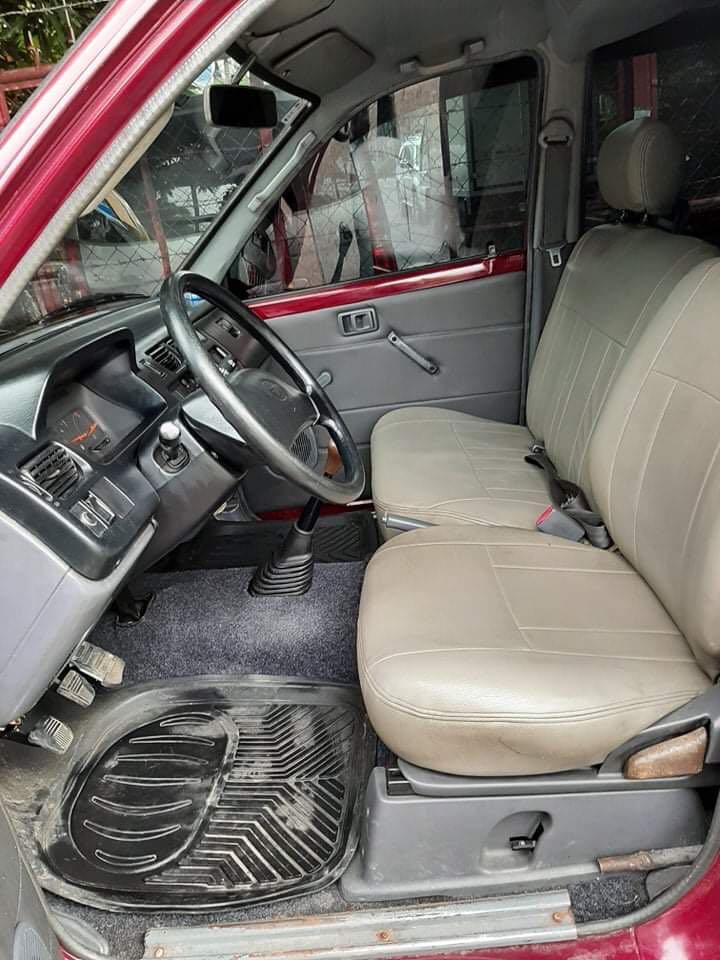 Toyota Revo GL Manual Gas Fresh Excellent Cond Nothing To Fix Manual ...