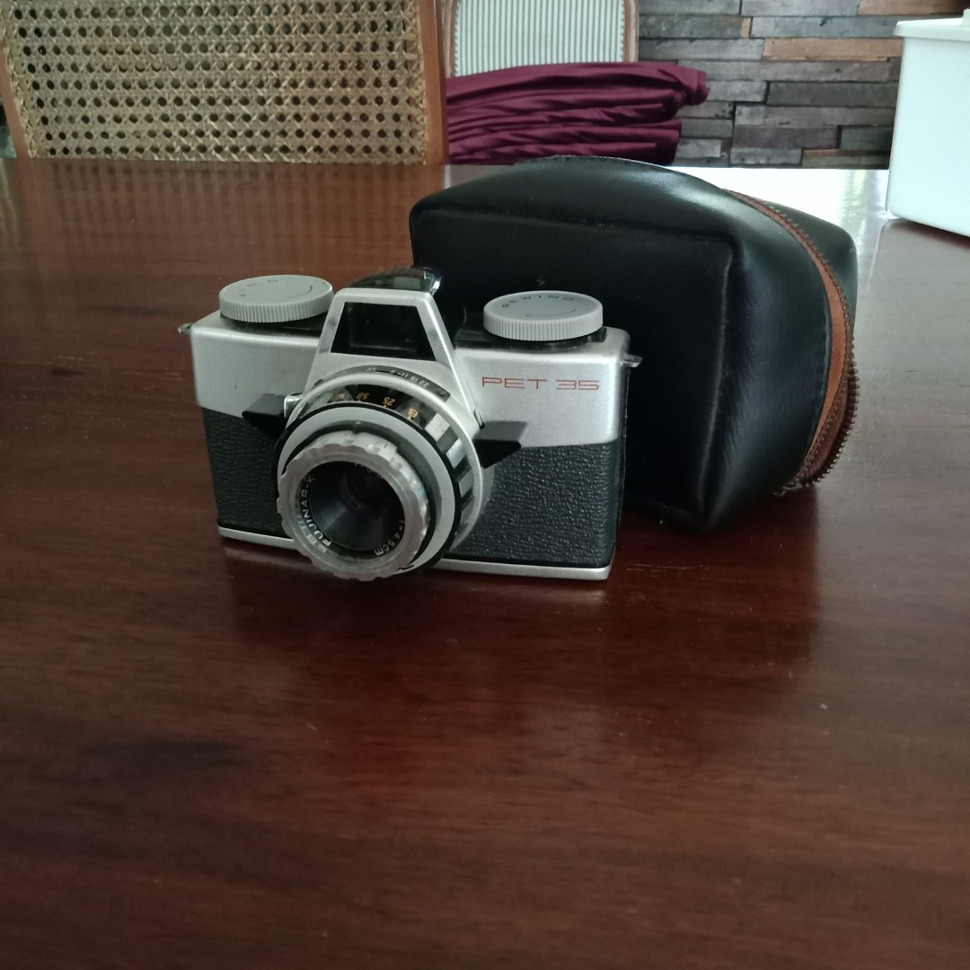 Vintage Fujifilm Fujipet 35mm Camera, Photography, Cameras on Carousell