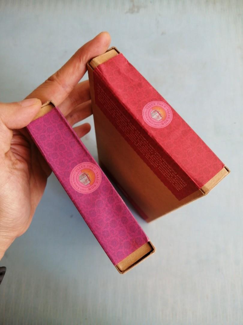 CK Tang Limited Edition Handpainted Ceramic Plate from 2002 Tangs Men ...