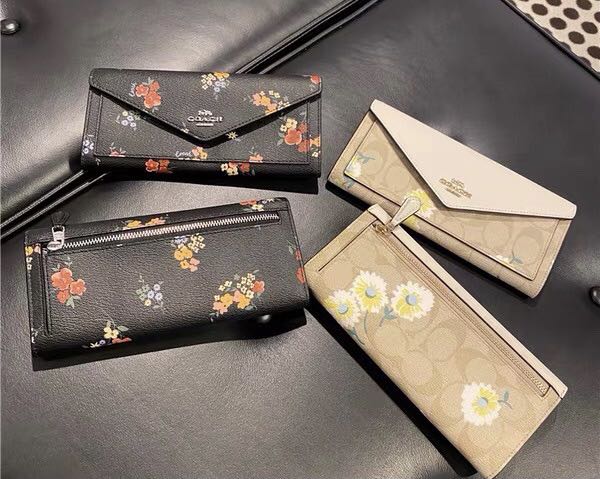Coach Envelope Long Wallet, Women's Fashion, Bags & Wallets, Wallets ...