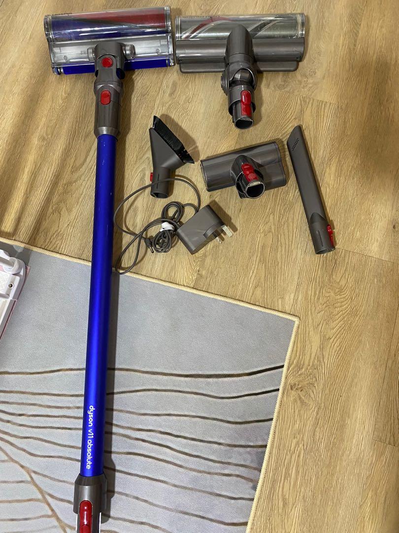 Dyson v11 absolute, TV & Home Appliances, Vacuum Cleaner & Housekeeping ...