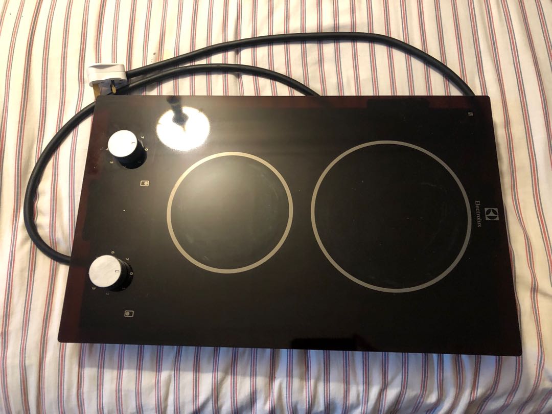 Eletrolux Hub Cooker, TV & Home Appliances, Kitchen Appliances, Cookers ...