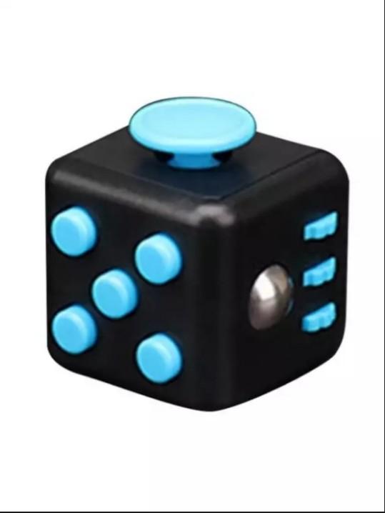 Golden fidget egg & blue black fidget cube, Hobbies & Toys, Toys ...