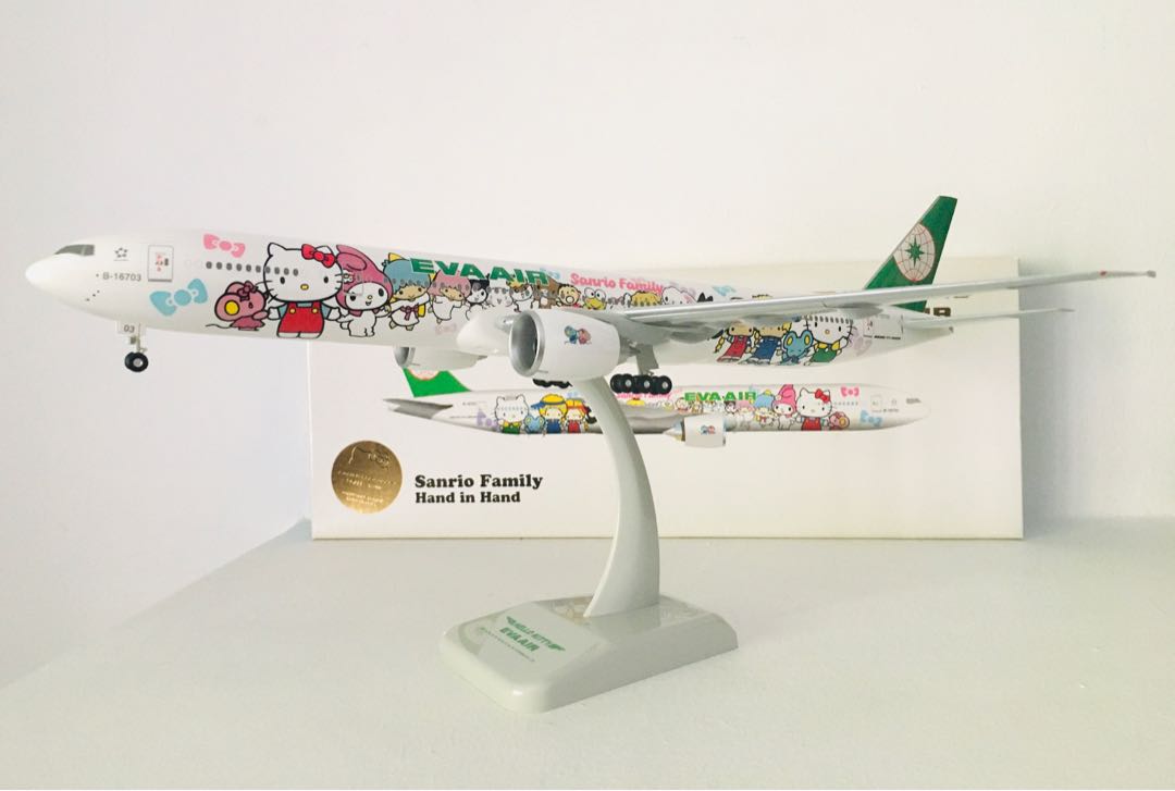 Hello Kitty Hand in Hand EVA Air Boeing 777-300ER 1/200 Scale Model ...