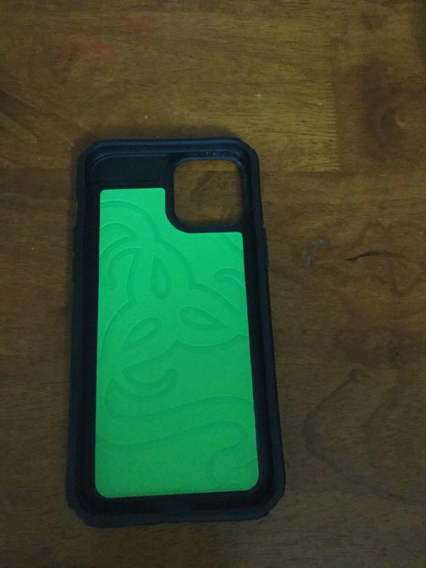 Razor Iphone 12 pro max, Mobile Phones & Gadgets, Mobile & Gadget ...