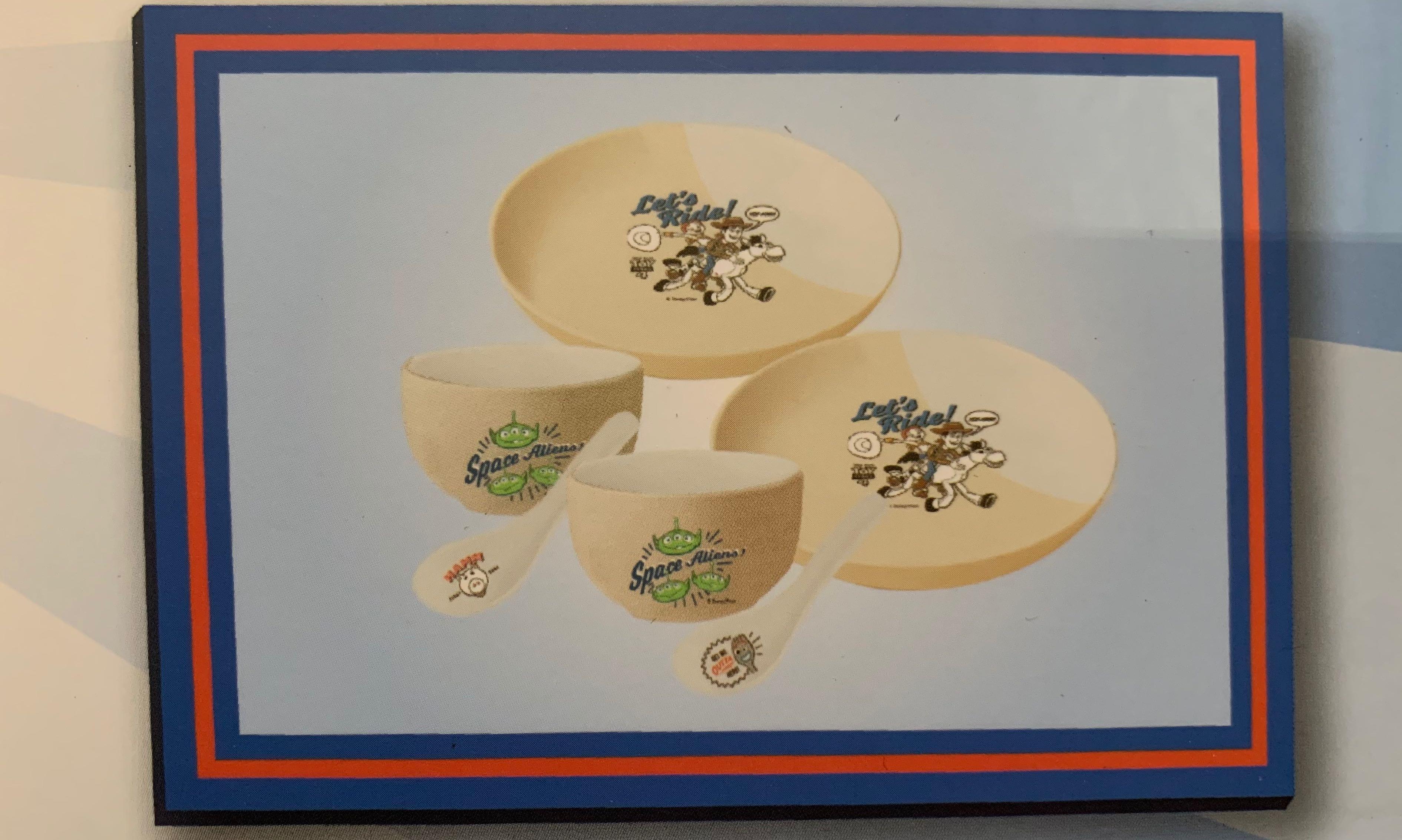 Toy Story Dinnerware Set, 傢俬＆家居, 廚具和餐具, 餐具和餐具 - Carousell