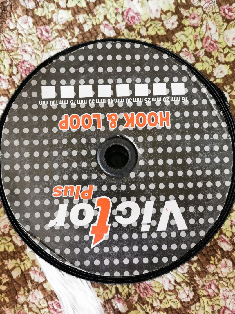 Velcro black and white (male & female), Hobbies & Toys, Stationery ...