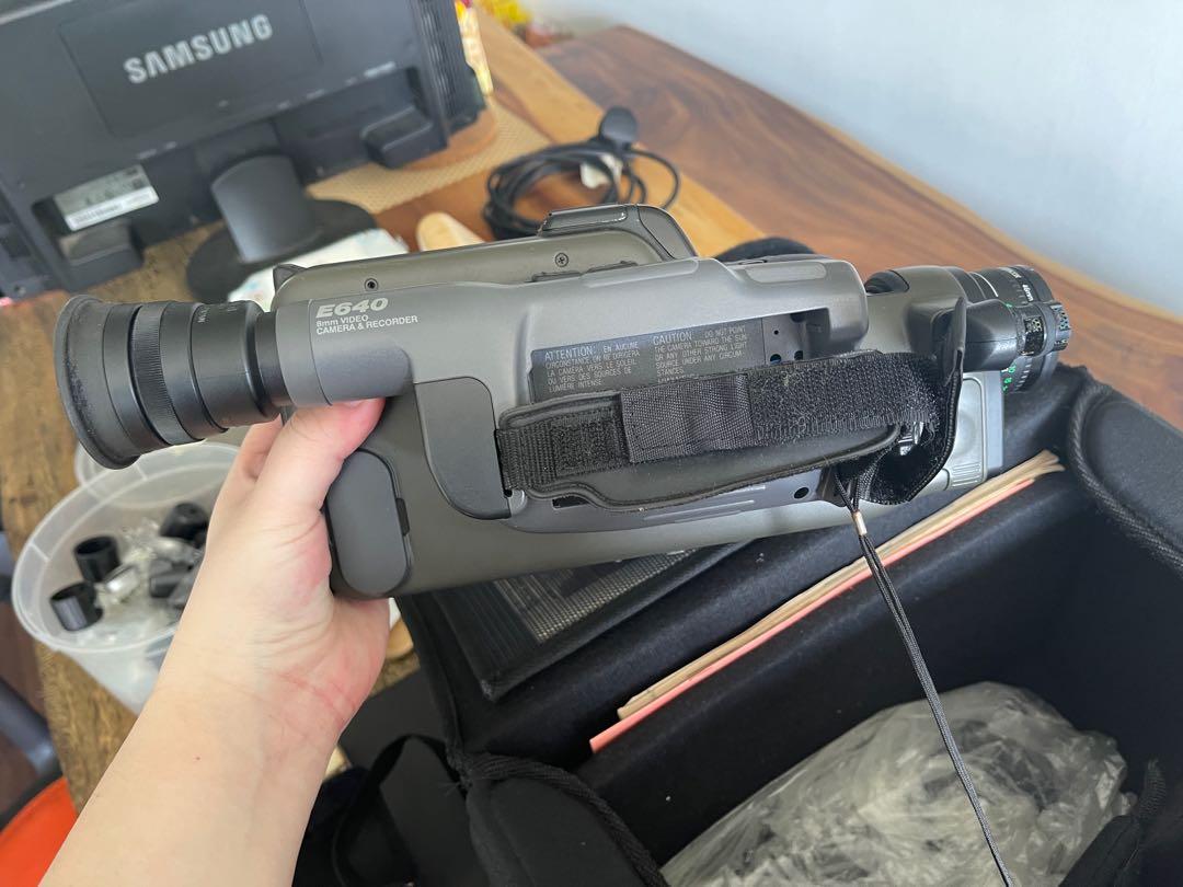 Vintage 1989 Canon Canovision E640 Hi8 Camcorder, Photography, Cameras on Carousell