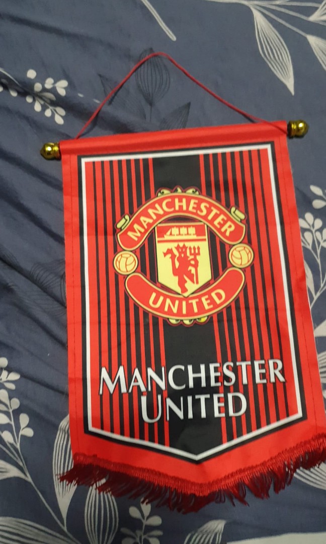 Vintage Manchester united banner, Hobbies & Toys, Memorabilia ...