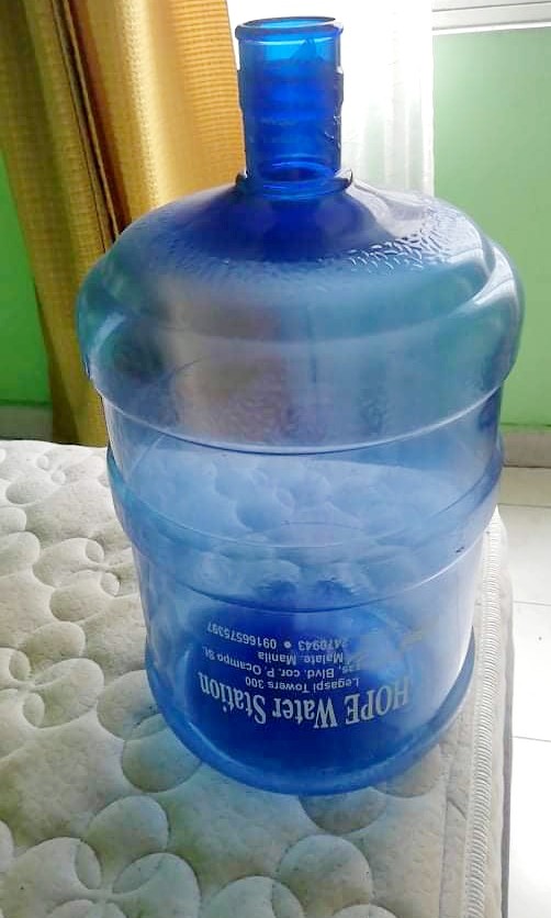 Water Gallon (Round), TV & Home Appliances, Kitchen Appliances, Water ...