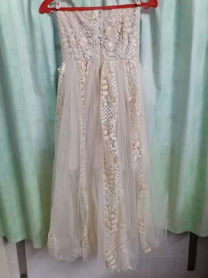 Ball Gown sleeveless in cream colour, Women's Fashion, Dresses & Sets ...