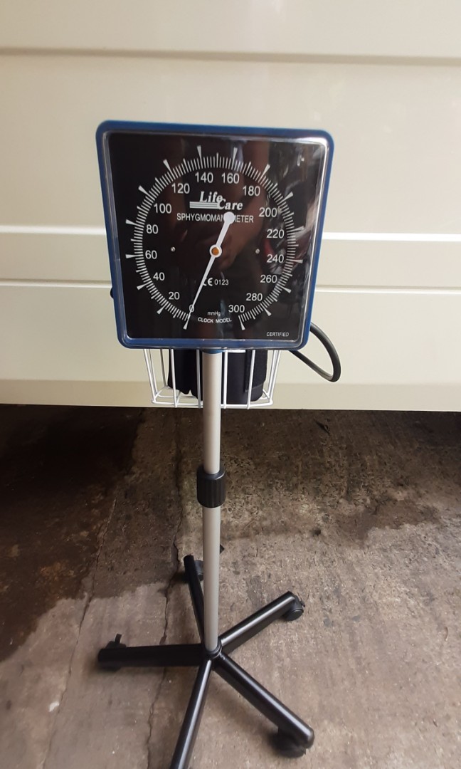 BP with stand, Health & Nutrition, Medical Supplies & Tools on Carousell