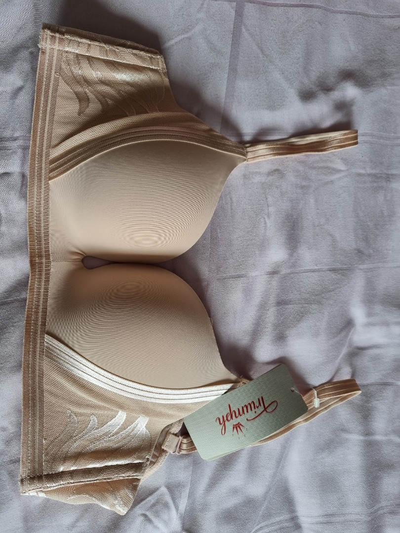 Brand New Triumph Bras, Women's Fashion, New Undergarments & Loungewear ...