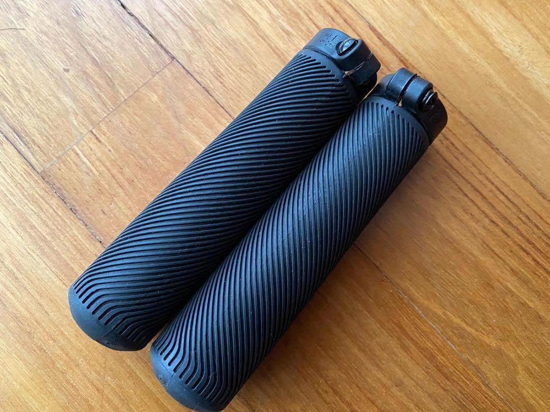 Brompton Original Handlebar Grips, Sports Equipment, Bicycles & Parts ...